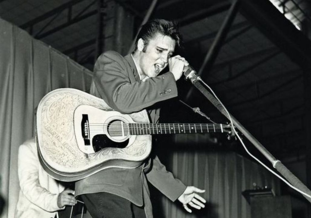 Elvis Presley - Surrender - Timeless Music