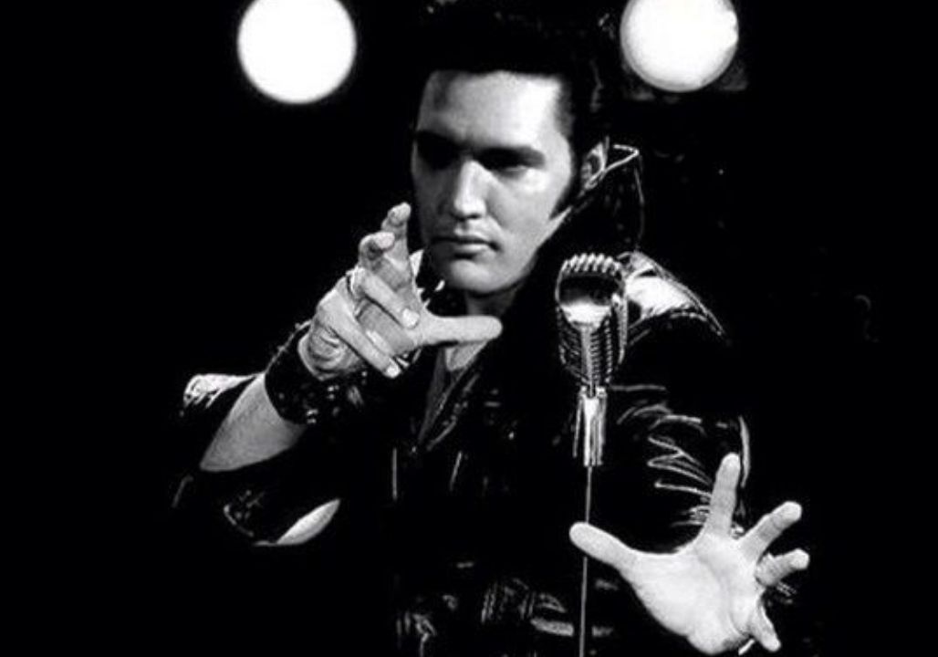 "Don't Be Cruel" Elvis Presley - Timeless Music