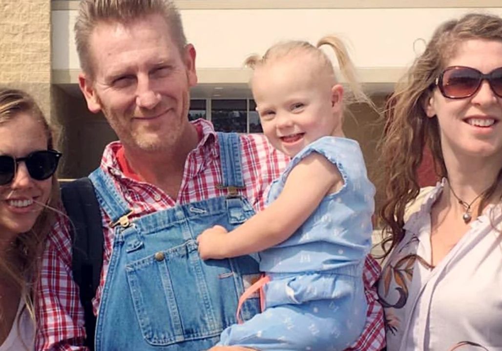 A Father-Daughter Bond: Rory and Heidi Feek Sing “Remember Me ...