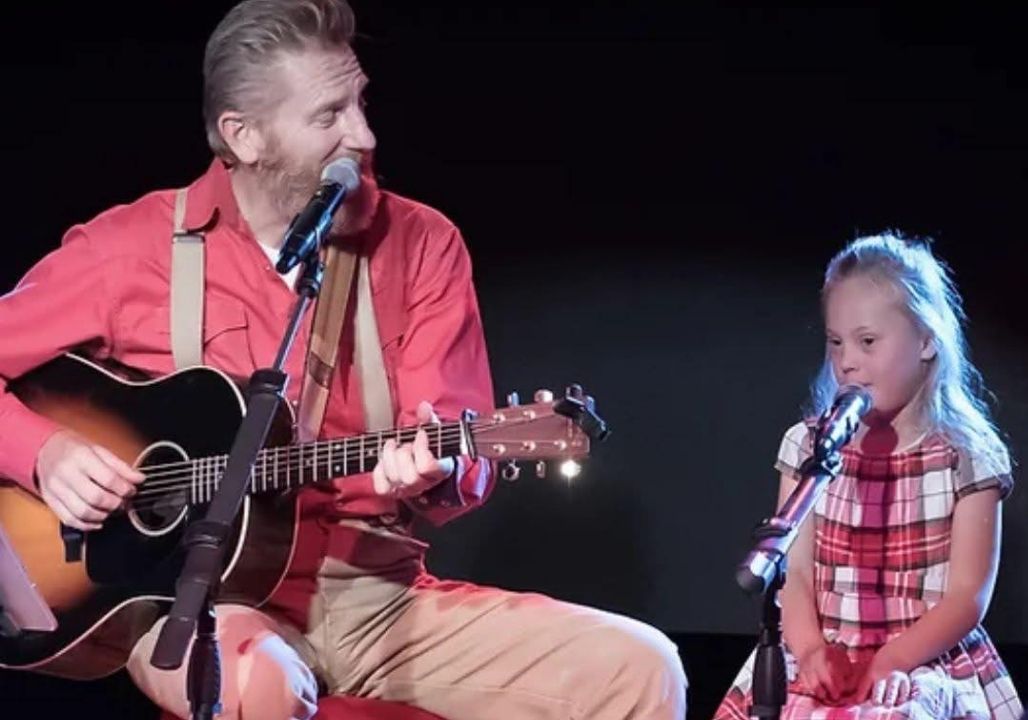 Indiana Feek, daughter of country music artist Rory Feek, is all grown ...