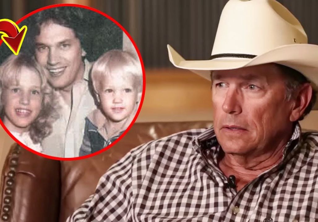 George Strait Brings Fans to Tears During Emotional Moment at Concert ...