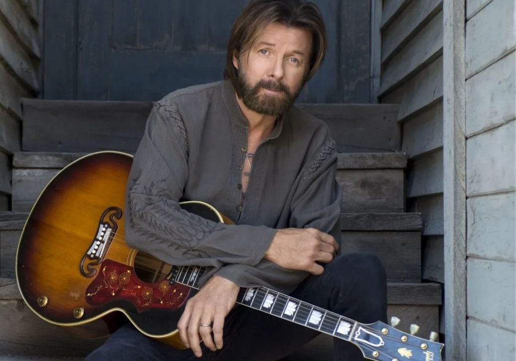 SAD NEWS: 30 minutes ago in Nashville, Tennessee. At the age of 71 ...