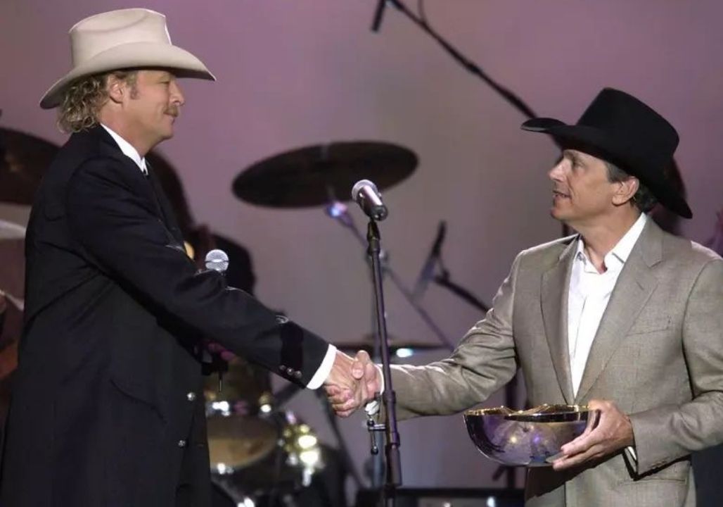 George Strait Honors His Friend Alan Jackson - Timeless Music