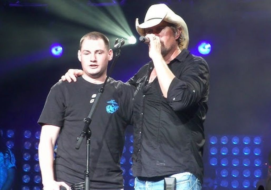 Toby Keith’s Most Emotional Tribute: The Night a Wounded Soldier Joined ...