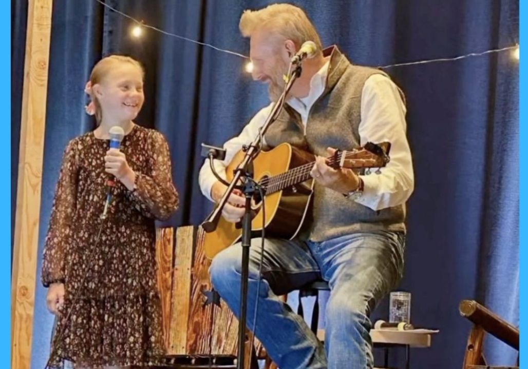 HEARTWARMING NEWS: Just Now in Atchison, Kansas, USA — Country Singer ...