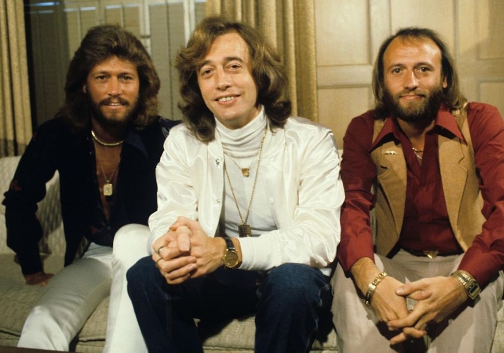 BEE GEES – For Whom The Bell Tolls (In cold New York 1993) - Timeless Music